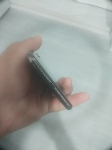 iPhone xs max ideal icloud obmen