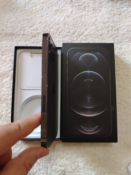 IPhone 12 Pro  128GB LL/A Yomkost 100 %