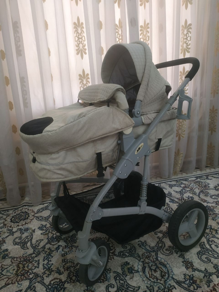 Продается детская мебель + коласка+ стулчик