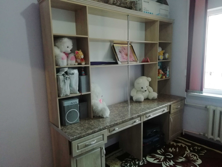 Письменный гарнитур сотилади