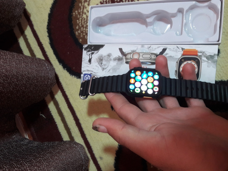 Smart watch sotiladi holati yangi