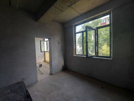 Продаётся квартира в новострйке  на масиве куйлюк(О)