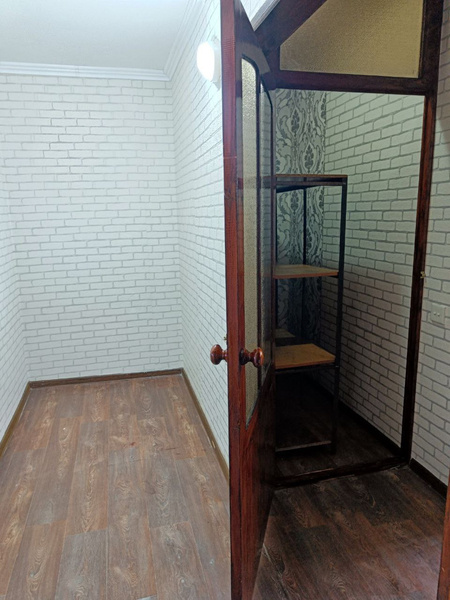 Продаётся 2х_комнатная квартира