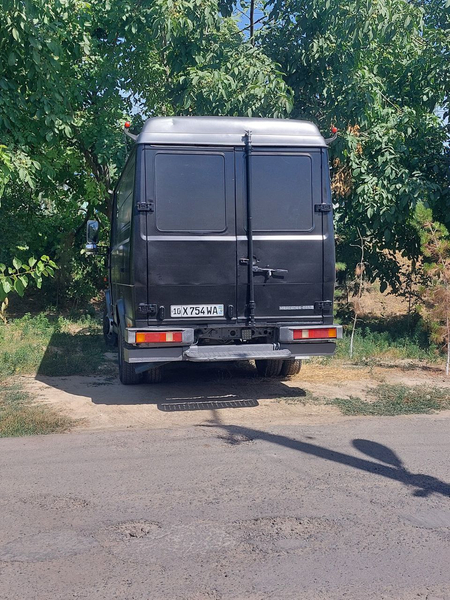 Mercedes Vaneo sotiladi