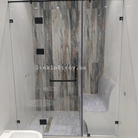 Стеклянные душевые кабины на заказ приходите на наш Showroom