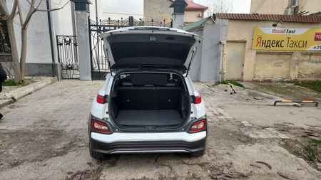 Hyundai Kona Elektro car  Elektromobil sotiladi.electric KOREA