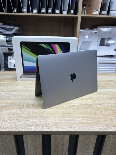 Macbook air 2023 M2 8/256Gb