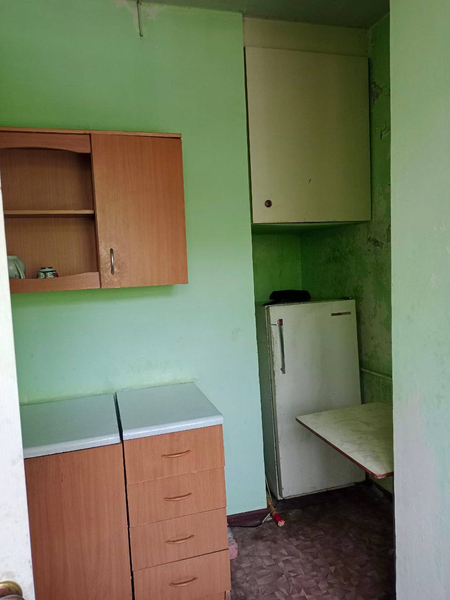 Ттз -1 продается квартира 2/2/4 балкон 1.5×6