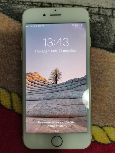 Продам Iphone 7 gold 32gb