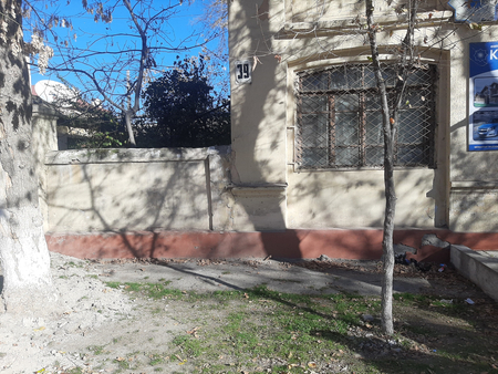 Продам срочно квартиру под офис