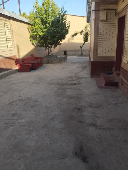 Sergelida Fayz kafe orqasi mahhalada