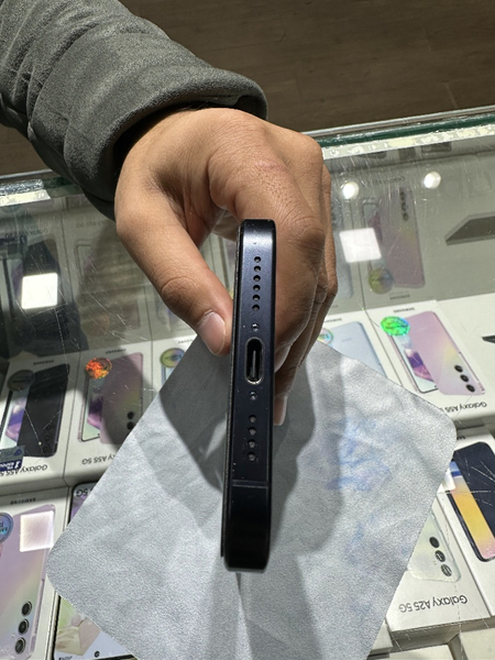 iPhone 15 Pro Max SROCHNI SOTILADI!!  256GB  96% REGION: CH/A.