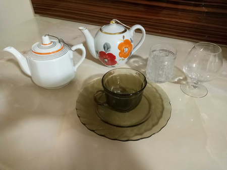 Choynak 2 dona qadimgi gulli 20 ming.Старые чайники 2шт 20 тыс
