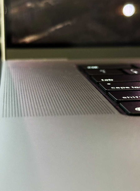 Macbook Pro 16 inch M2 Pro