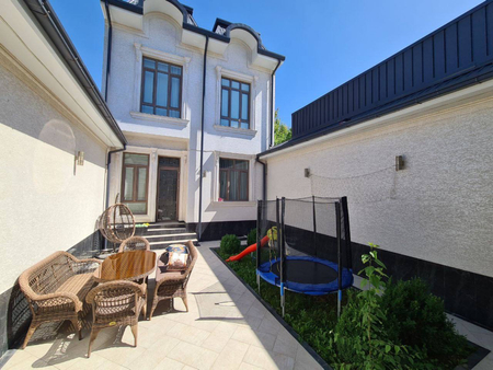 Продаётся дом по улице Циолковского на 2.7 сотках