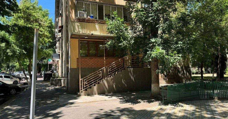Продается под офис 50м2 на Ц-1