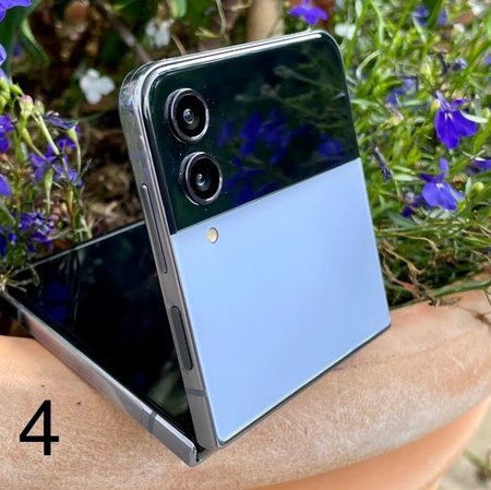 Z Flip 4 NEW срочно