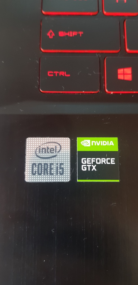 Super notebook sotiladi. 500$