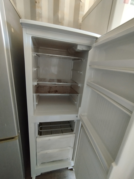 Haladenik sotiladi zavatiskoy remont bomagan Ideal holatda