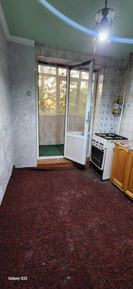 2-комнатная квартира 3-этаж кирпичный ор. Микрорайон