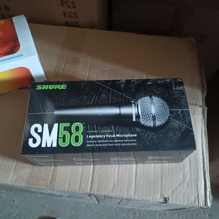 SHURE SM58 Mikrafon