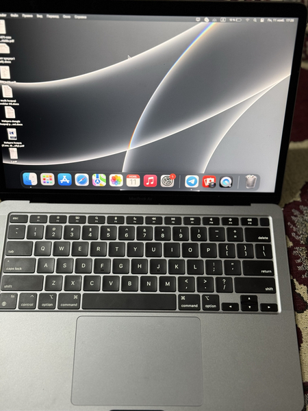 MacBook Air M1 8/256 gb  100%