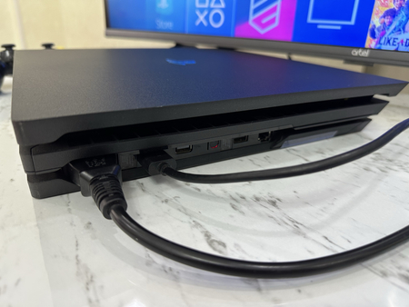 PlayStation 4 Pro 1 Tb Срочно!