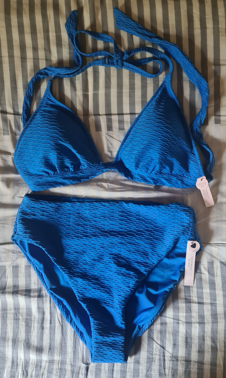 купальник VICTORIA'S SECRET
Mix & Match Removable Push-Up Halter Bikin