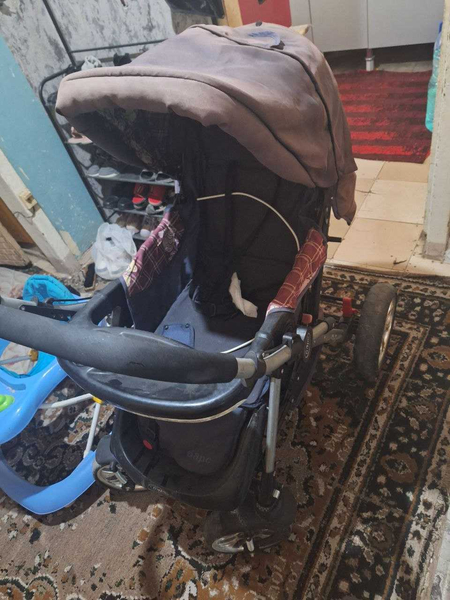 Коляска ходунок б/у