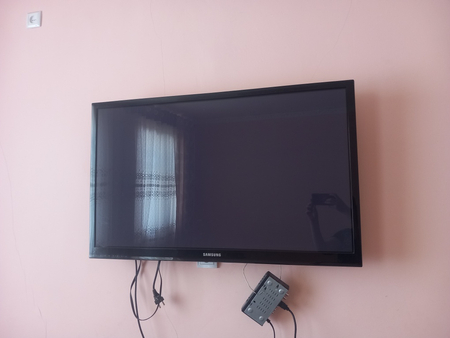 Samsung 42 talik tv