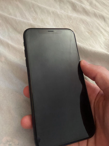 Iphone xr sotiladi
