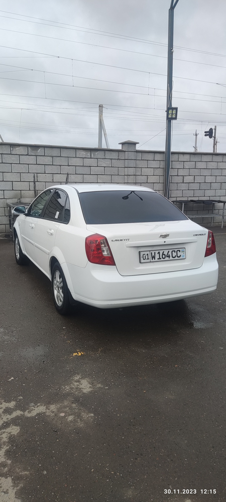 Lasetti 1.6 2013