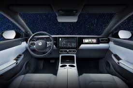 LEAPMOTORS C 01 ham benzin ham elektirda yuradigan zamonaviy avtomobil