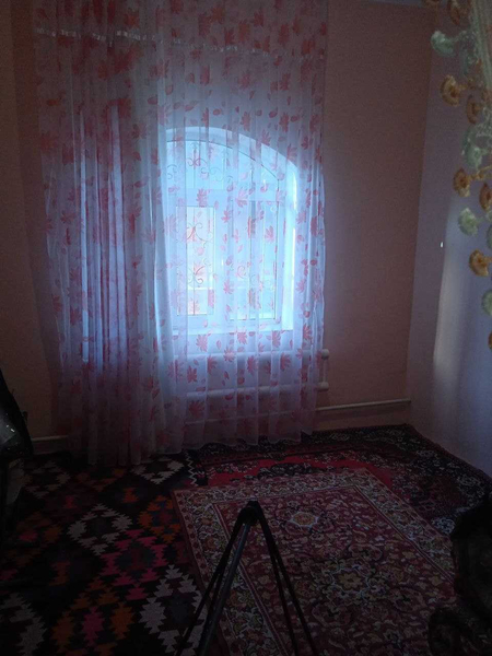 Xovli sotiladi tezda 6 xona 6 sotix