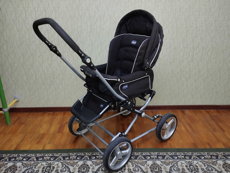 Прогулочная коляска Chicco Polar Black (Чикко Полар Блэк )
