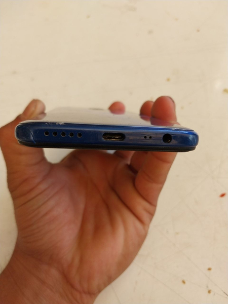 Redmi 8 sotiladi obmen bor 4ga 64