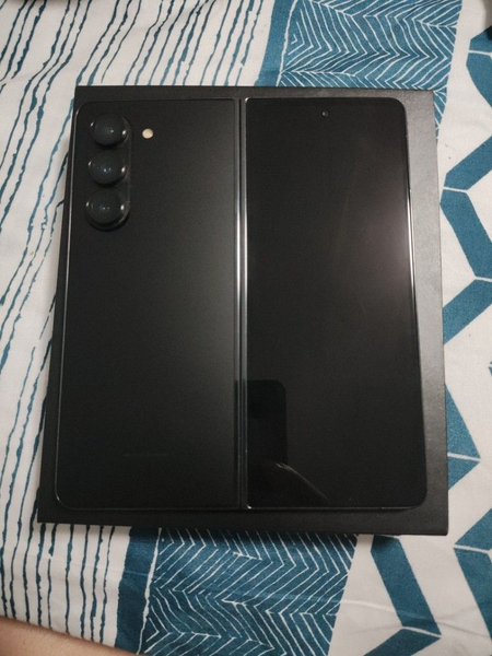 Samsung Galaxy Z Fold 4