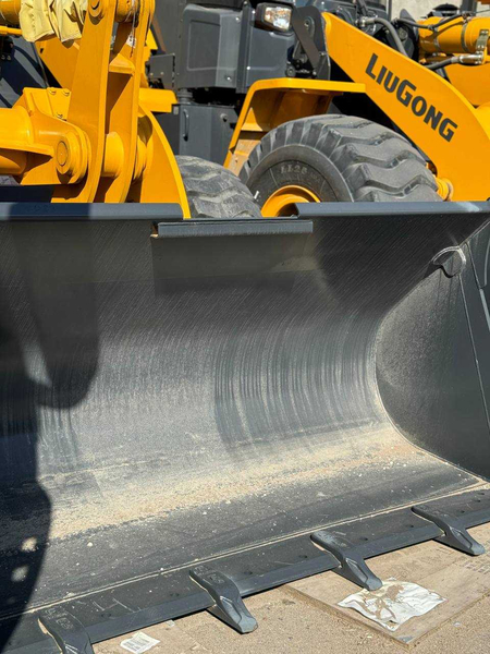 Yangi model, LiuGong Yuklagich 855H MAX