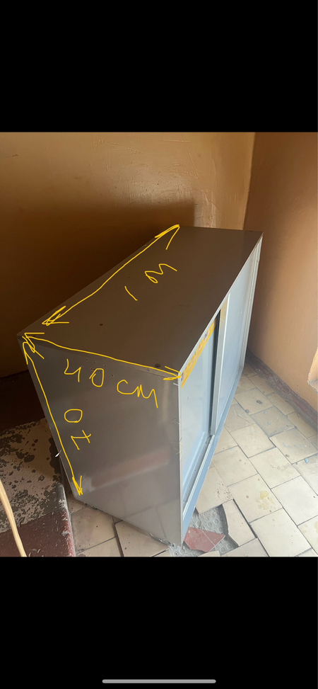 Прадаю шкаф