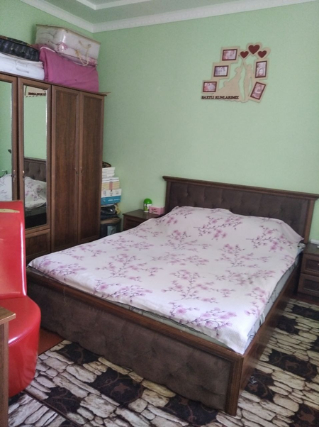 Uchastka hovli 3 sotix 5 xona 3 ta podvol navesli shinam hovli ipoteka