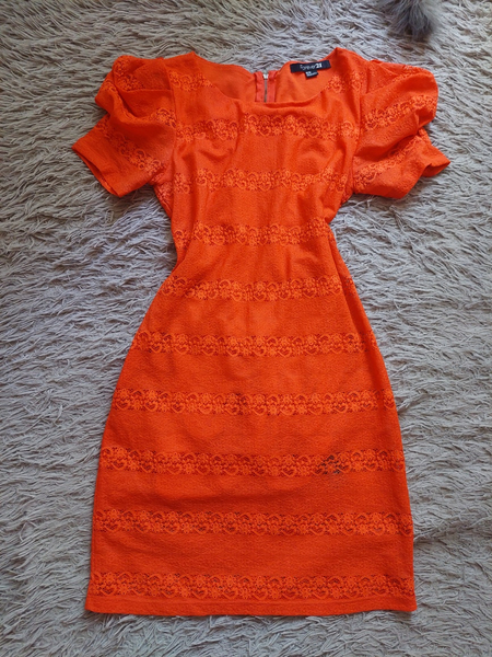 Классное платье forever 21