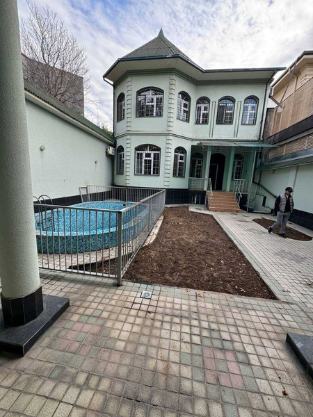 Аренда дома в центре дед сад офис дом 4.5 соток 7 комнат 360м2 4000$