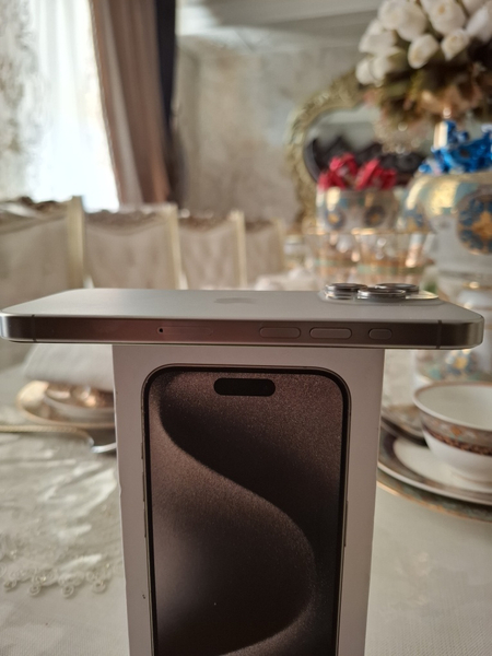 Iphone 15pro 128/Dual sim. Natural Titan
