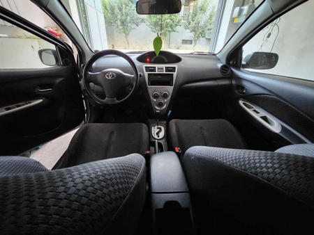 Продается Toyota Yaris 2008 года. Один хозяин!