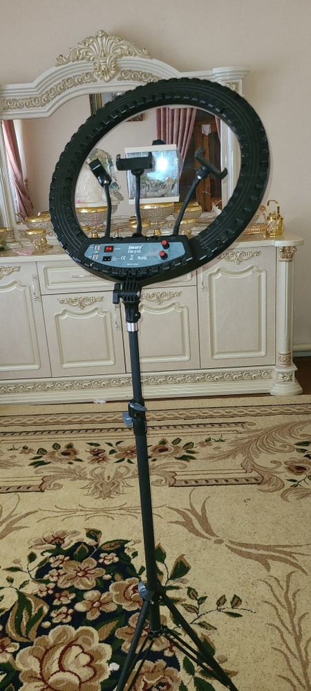 Кольцевая лампа JMARY