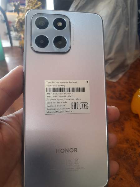 Honor x6 4.64 garantiyasi xam bor olinganiga 3oy boladi ishlashi zor