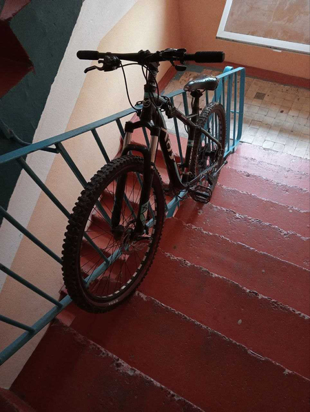 Velosiped sotiladi