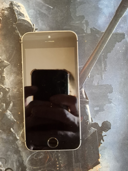 IPhone 5 в хорошем состоянии