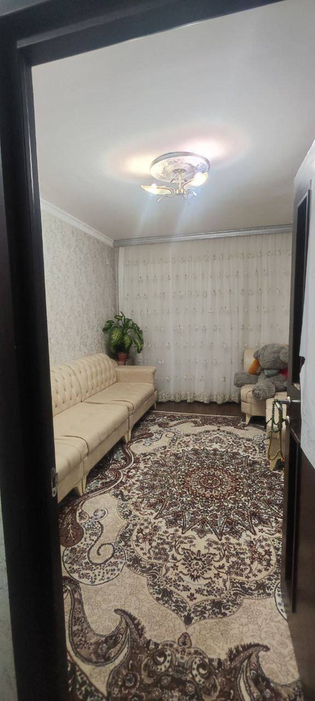 Срочно продается 5а 2/7/7. Метро 250 метр