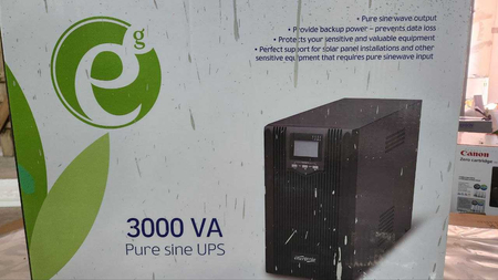 UPS. УПС Источник бесперебойного питания 3000 Вольт-ампер